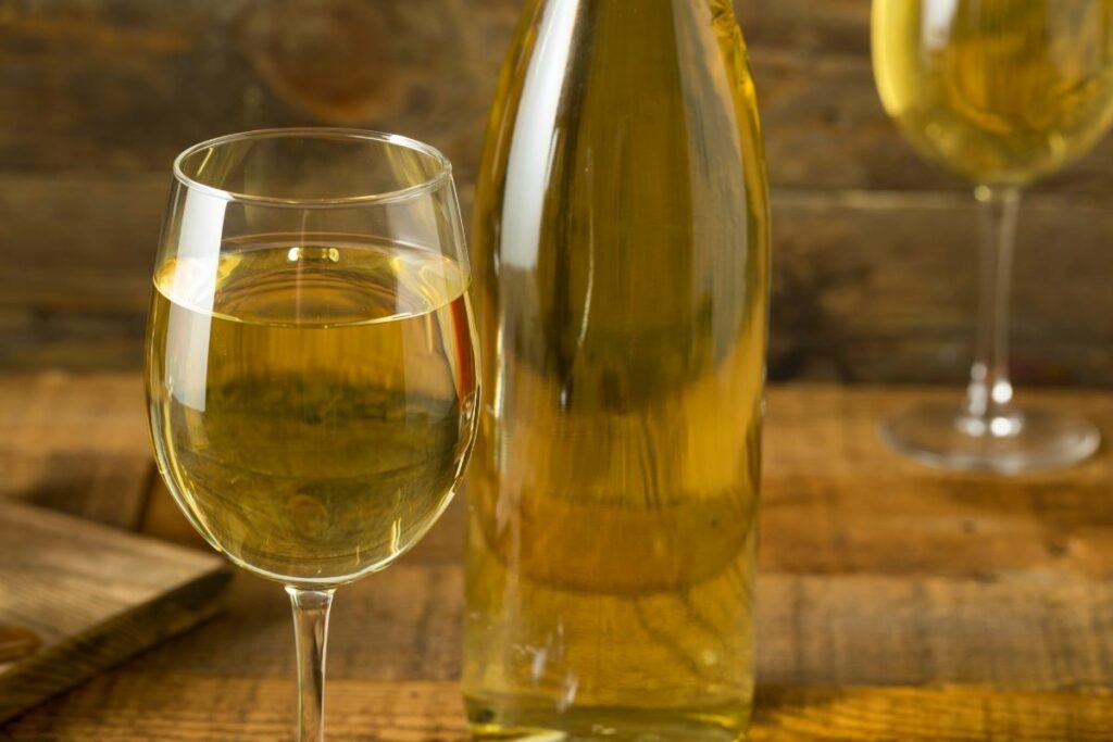 Easy Viking Mead Recipe | How To Make Mead Step By Step - saveonbrew.com