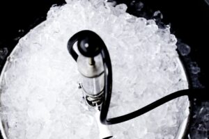 How To Keep A Keg Cold Without A Kegerator (Tailgating, Weddings ...