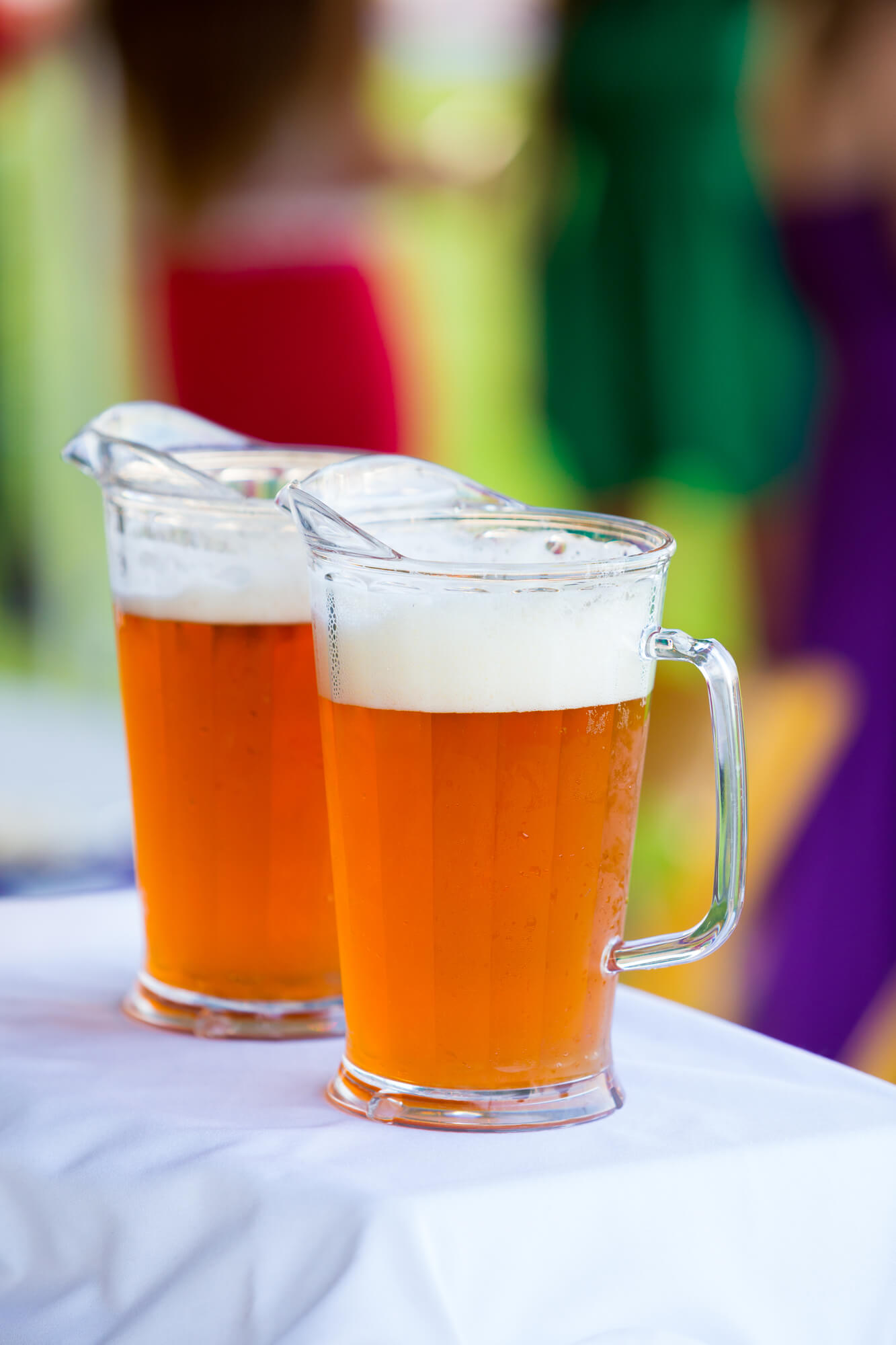 How Many Ounces in a Pitcher of Beer - saveonbrew.com